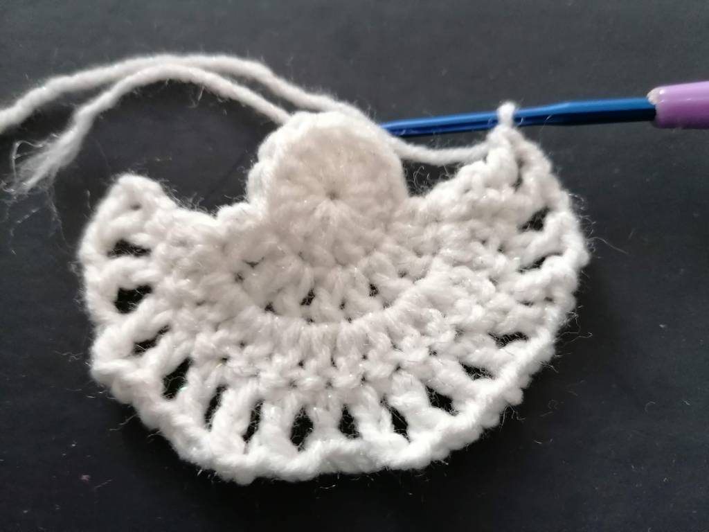Easy Crochet Angel Ornament – free pattern – Crochet Studio