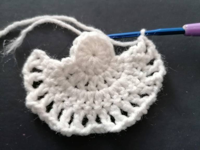 Easy Crochet Angel Ornament – free pattern – Crochet Studio