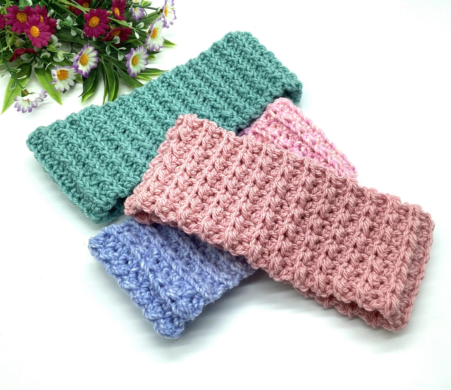 How to Crochet a Stylish Elastic Headband: Step-by-Step Pattern ...